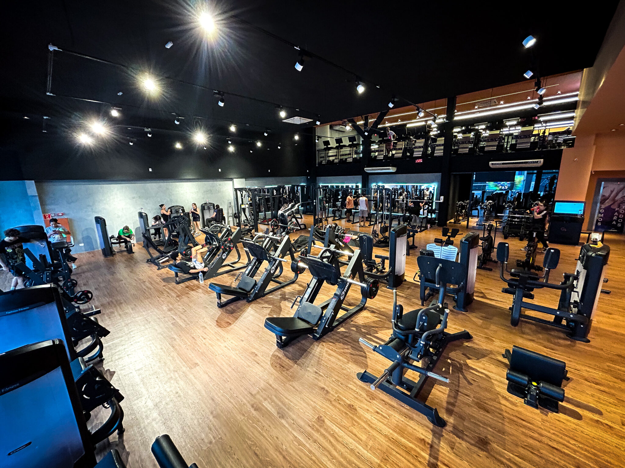 C4 Gym – Faça o seu momento – Um novo conceito de Academia